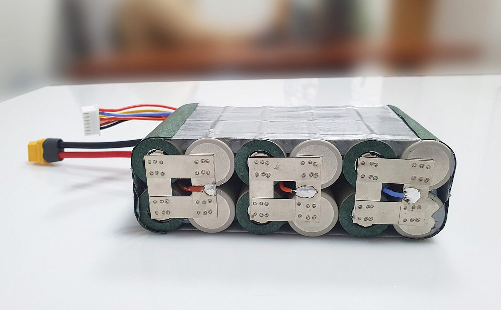 Rechargeable battery 6S2P - 21,6V 8,4A*h